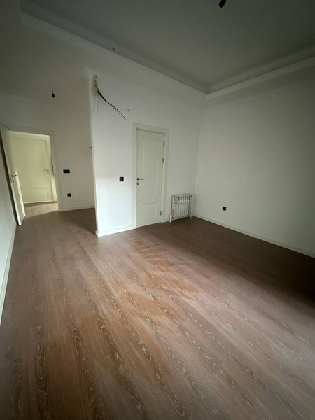 Продается 3х ком. квартира, ЖК Nur, ор-р: Алайский рынок, 70м2