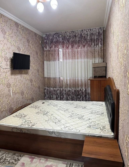 Чиланзар 19 Продаю свою квартиру 2в3/4/4
Мебель и техника остаётся
Ко