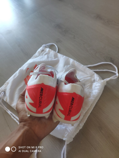 Butsi Nike Air Zoom 42