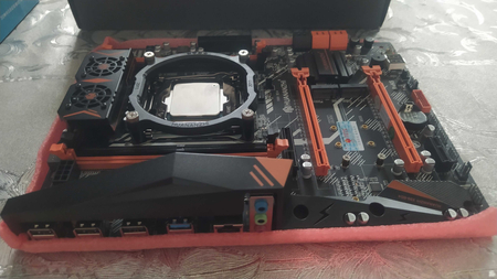 Матер/я плата +16Gb ОЗУ+Snowman MT6s+ процессор Intel XEON ( Malaysia)