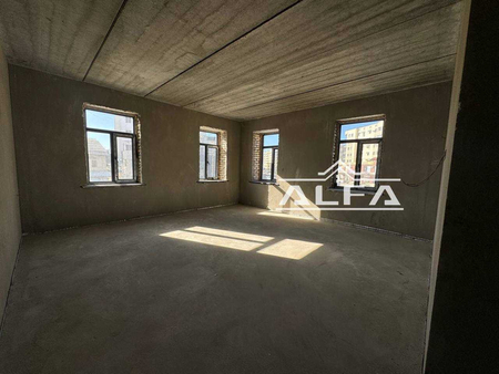 4 xonali 153m² 2-qavat sotiladi