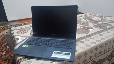 Noutbuk aser i5 deyarli ishlatilmagan