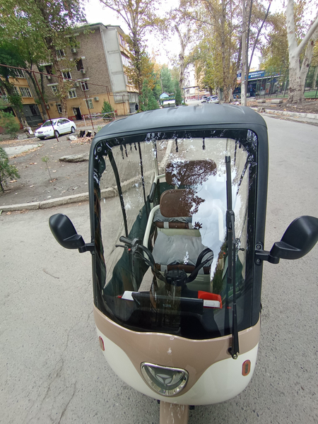 3 gʻildirakli elektiro skutir yadeya