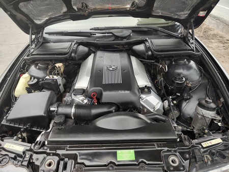BMW E39 M62 B44 2000 Restaling