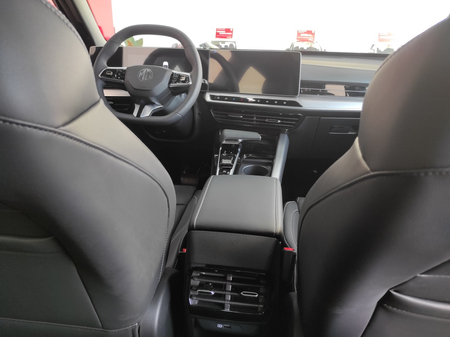 Kiya / Byd/ MG one /zs rasmiy avtosalon
