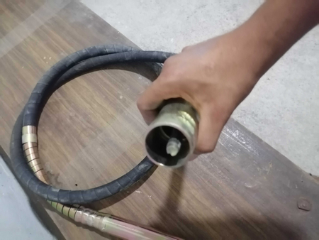 Vibrator dlya betona shlang
