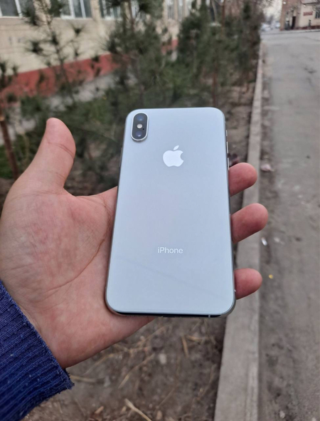 Iphone XS 64 Gb sotiladi