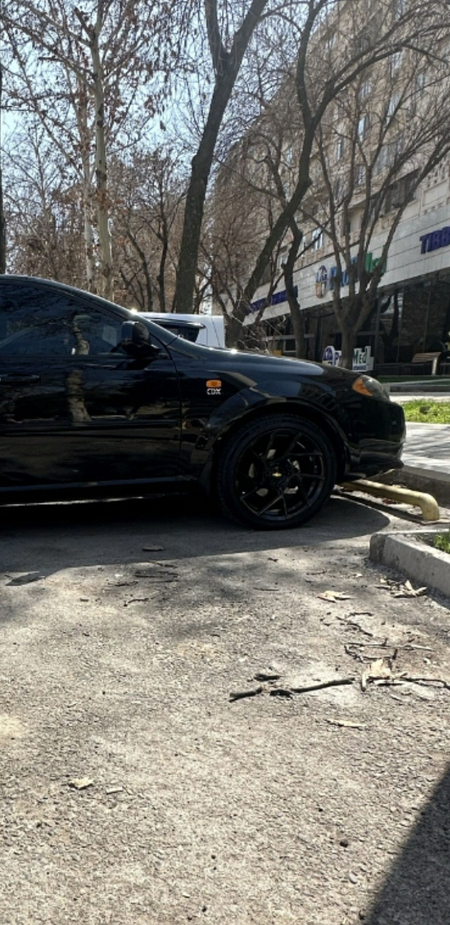 R17 diska sotiladi holati ideal primerna 10000km yurgan