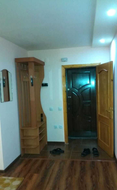 Продается квартира буюк ипак йули метро 2/1/4 54кв.м