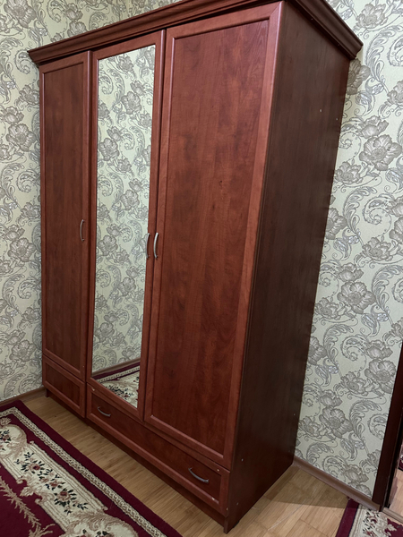 Шкаф 1 кишилик кровати блан