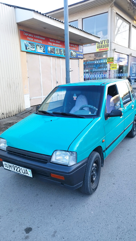 Тико 2002 срочно сотилади
