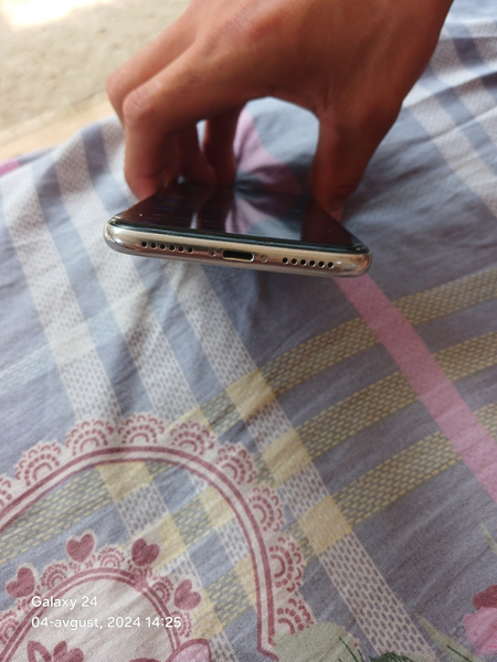 Iphone x bor holati yaxshi