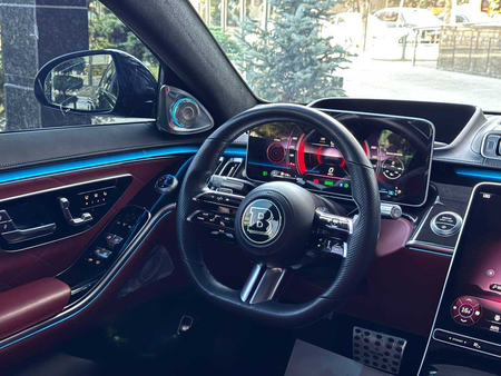Автомобиль Mercedes-Benz W223 S500 4MATIC + BRABUS body kit