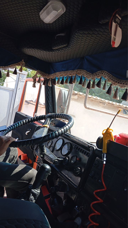 KAMAZ Sotiladi holati yaxshi.