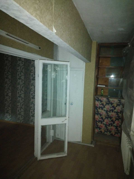Продается 2/4/4 в центре на Ойбек (140988)
