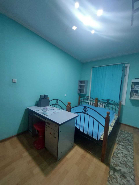Срочно продам 4х ком квартиру на Себзаре ор-р Ривьера