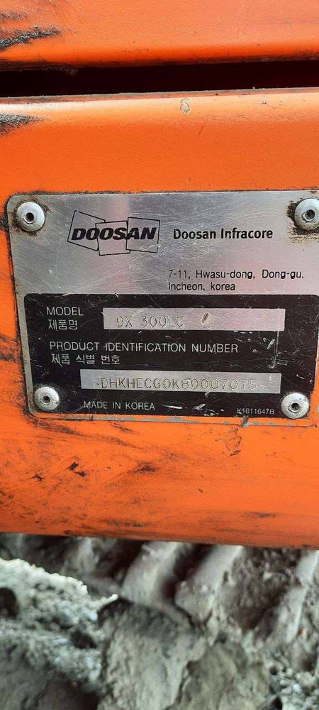 Ekskavator Doosan. EXCAVATOR DOOSAN DX300 LC