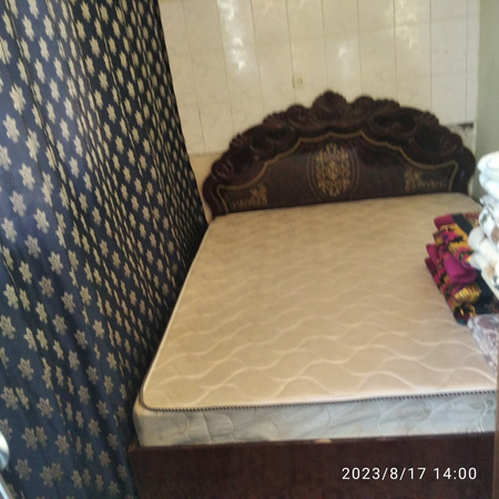 Sotiladi 1xona 2xona qilingan 42000ye.42m².Ibn Sino.Bozorcha oldida.