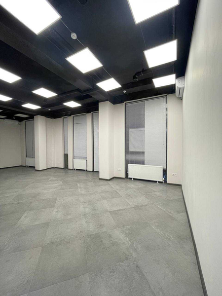 Аренда под Шоурум, Офис и.т.д 120 m2