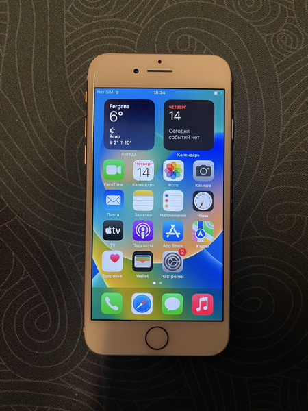 iPhone 8, 64 Гб, 74% емкость