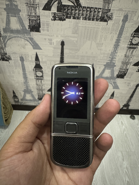 Nokia 8800 carbon