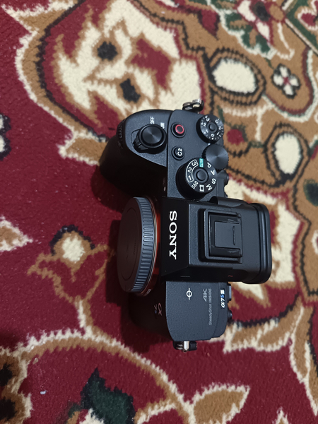 Sony a7siii camera sotladi