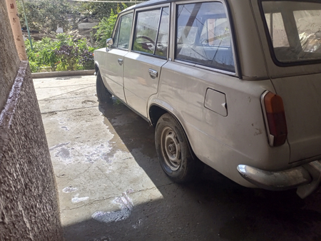 Vaz2102 sotiladi