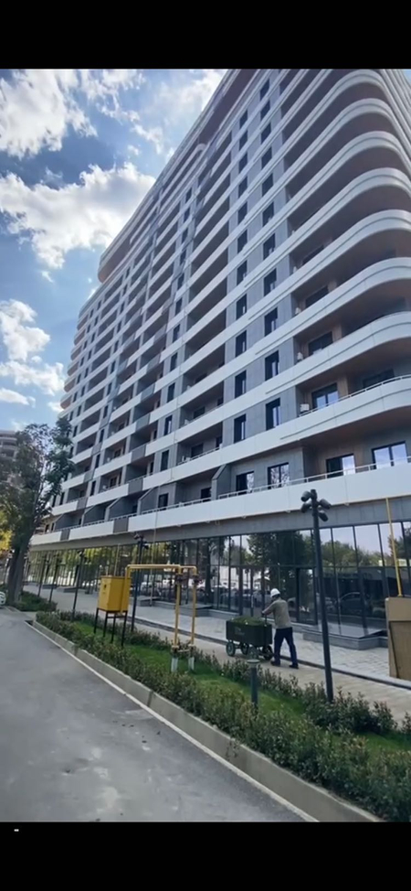Golden House “Infinity” жк да 2 хонали кв сотилади. 71.76 кв.м