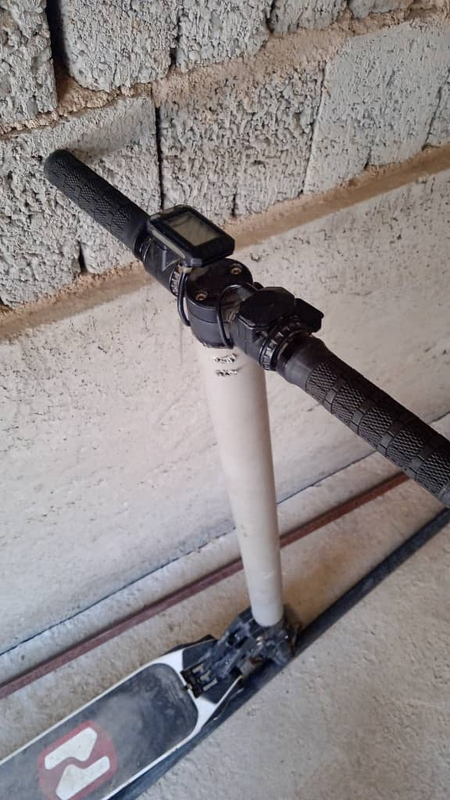 Elektroni samakat sotiladi