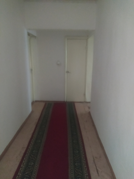 Qorasuv 4 da Student bollarga sheriklikka kvartira (Bez Makler)