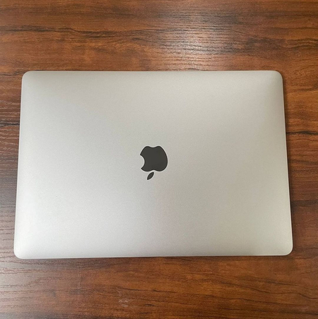 MacBook Pro 2017 inc 13
