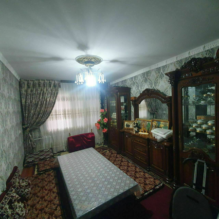 Продаётся 3 комнатная квартира. Нижняя терраса. Этаж 1.