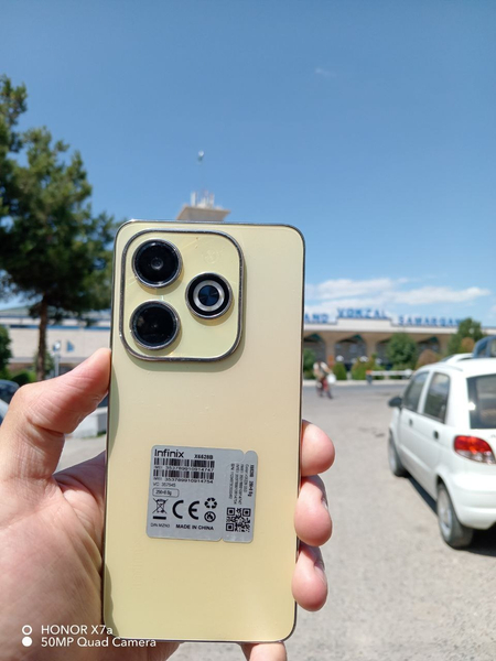 Infinix 40 i 16 ga 256 tali