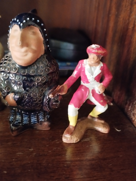Продаются фигурки