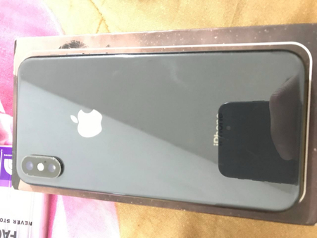 Iphone xs 64G sotiladi