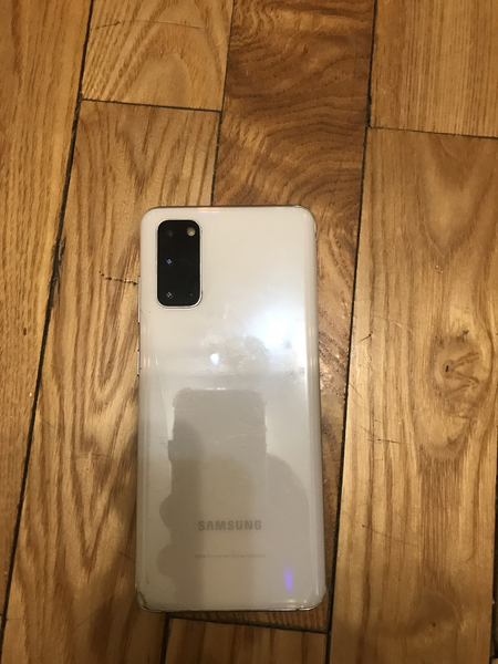 Samsung s22.