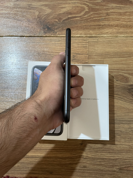 iPhone Xr 128GB 86% емкость