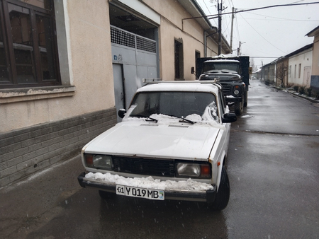Jiguli 2105 yili 1985.              .