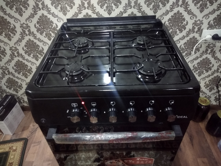 Ideal gaz plitasi sotiladi. Hamma koʻzi gaz. Elektr zajigalkasi bor.