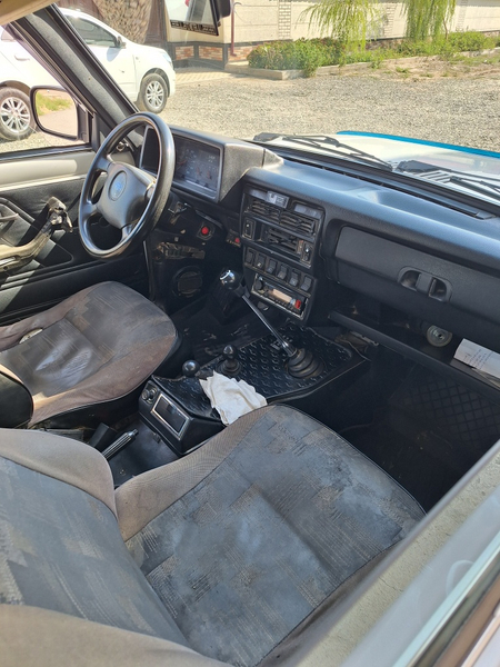 Lada Niva sotiladi