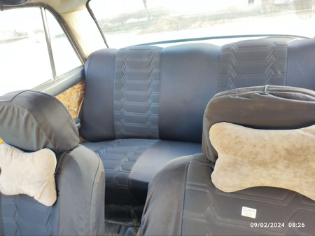 Vaz 21011 sotiladi