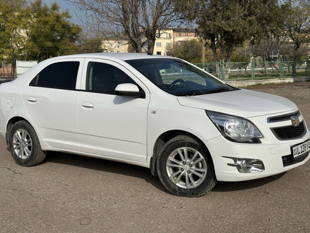 Avtomobil Cobalt