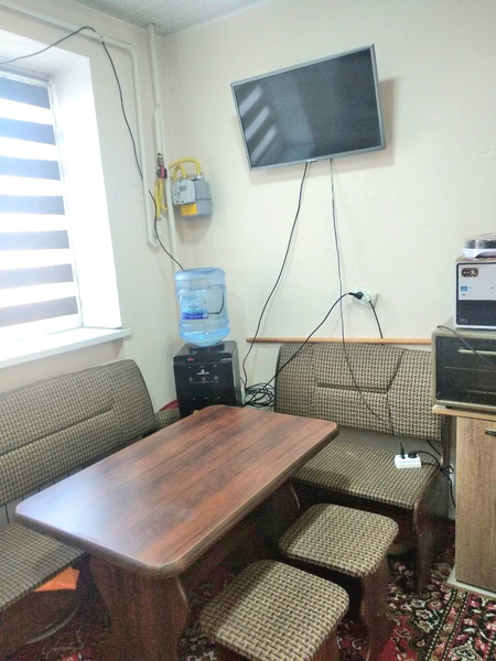 Квартира сотилади. ЯнгиХаёт 8-худуд.  3/5/7.  74м²