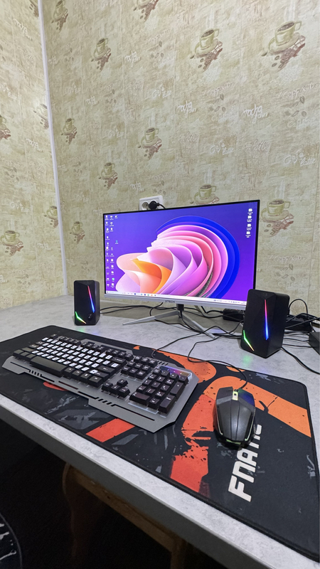 Intel(R) Xeon(R) CPU E5-2650 / 32гб / AMD RX 5700 Xt