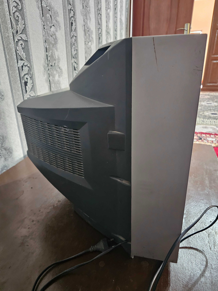 Телевизор LG FLATRON