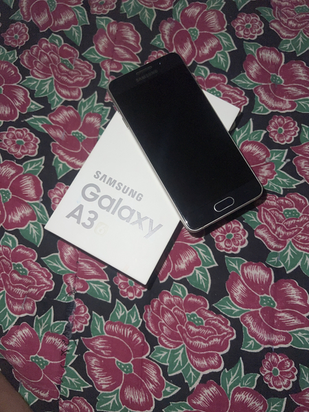 Samsung с подарком