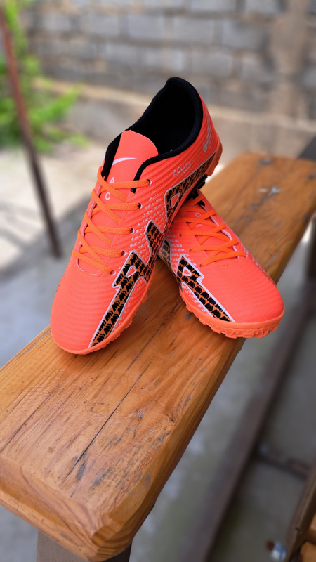 Бутсы. Сороконожки Nike Air