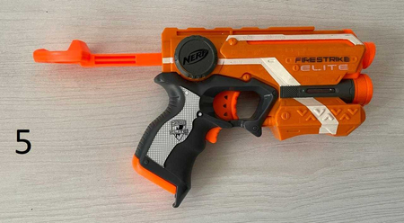 Продаются игрушечные пистолеты и автоматы NERF