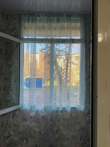 Продается 1/1/4 своя на Лисунова