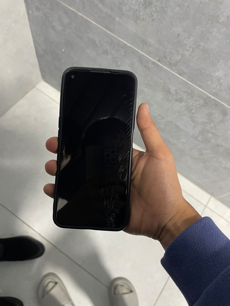 Realmi 9i 128/6 srochna sotiladi